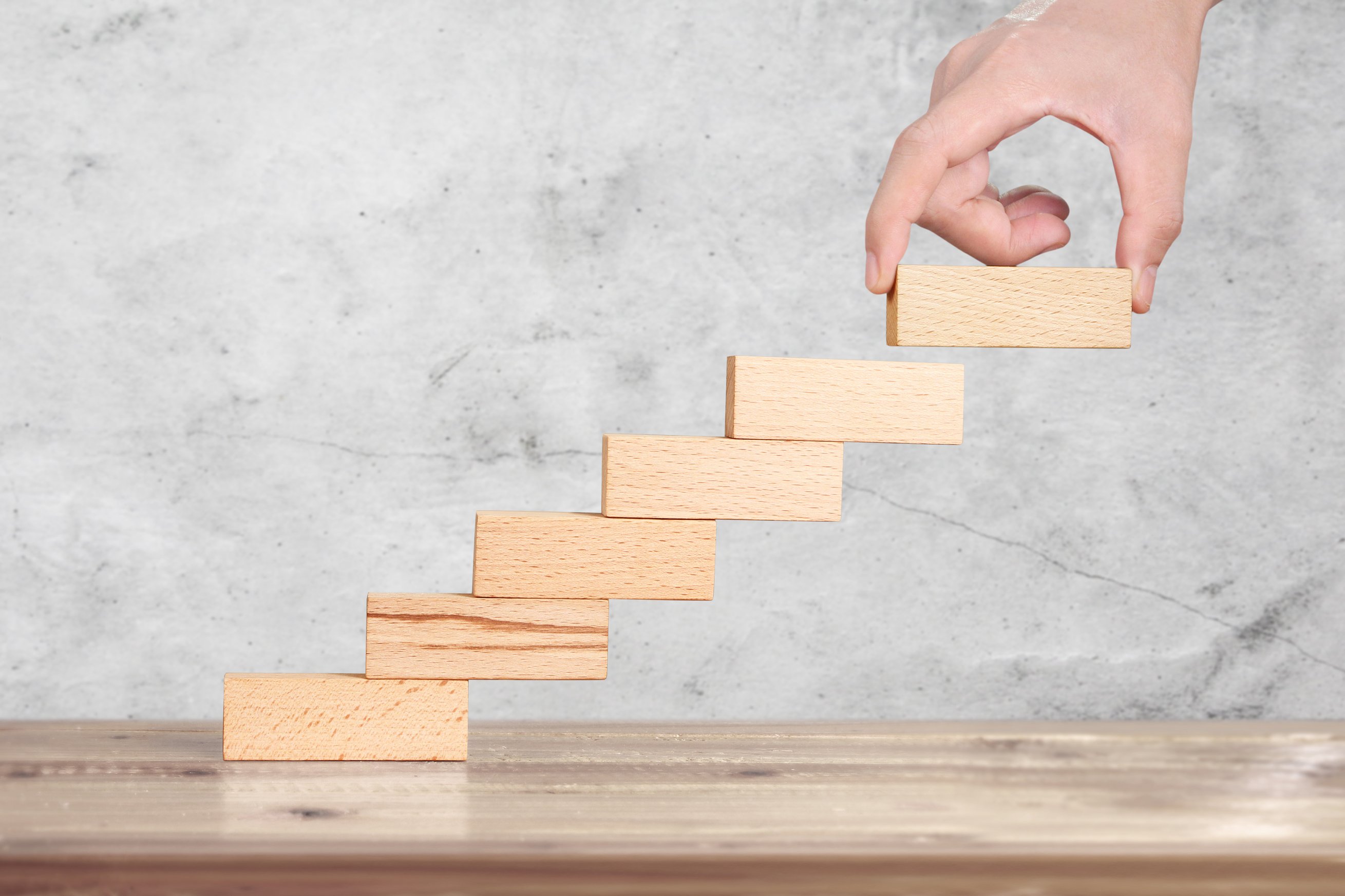 【テンプレート付き】失敗しない業務マニュアルの作り方ロードマップ：初めてでも着実に作る5ステップ｜StepBase